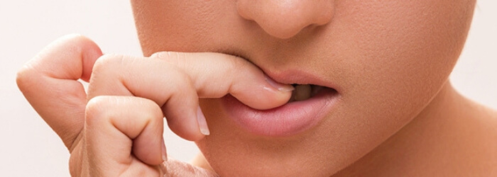 6 malos hábitos que están acabando con tus dientes